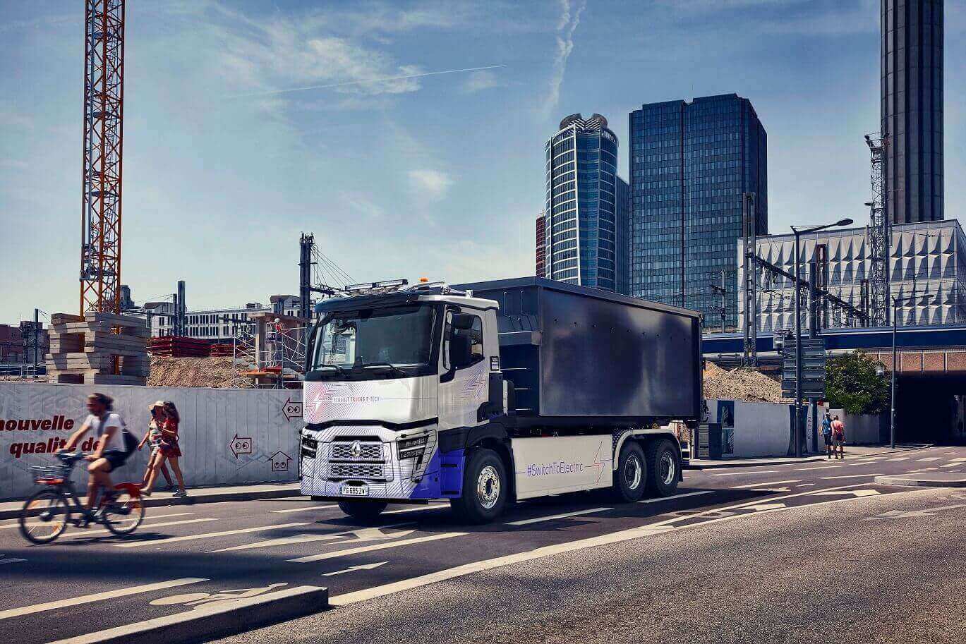 Renault Trucks adds two new heavy-duty electric models - eAutoSpot.com